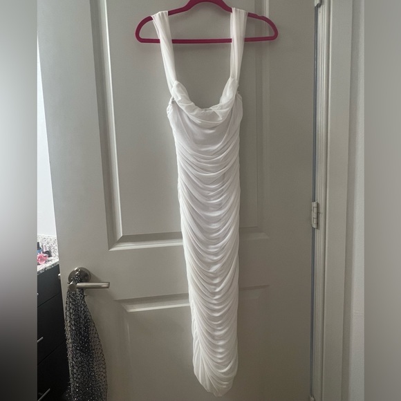 Dresses | Very Comfortable And Pretty White Maxi Dress Perfect For Any ...